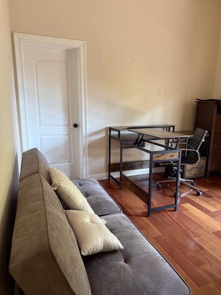 Berkeley Hills Master Suite - Berkeley, CA
