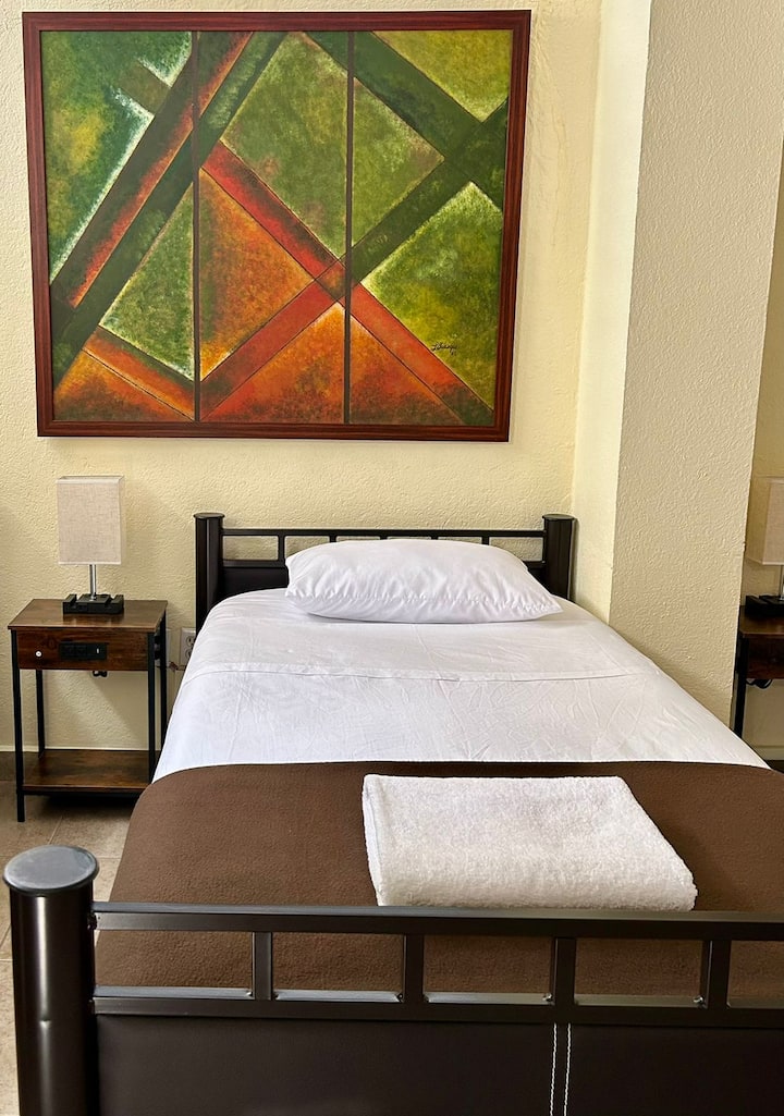 Hostal109 - Habitación Compartida Mixta De 6 Camas - Mexico City