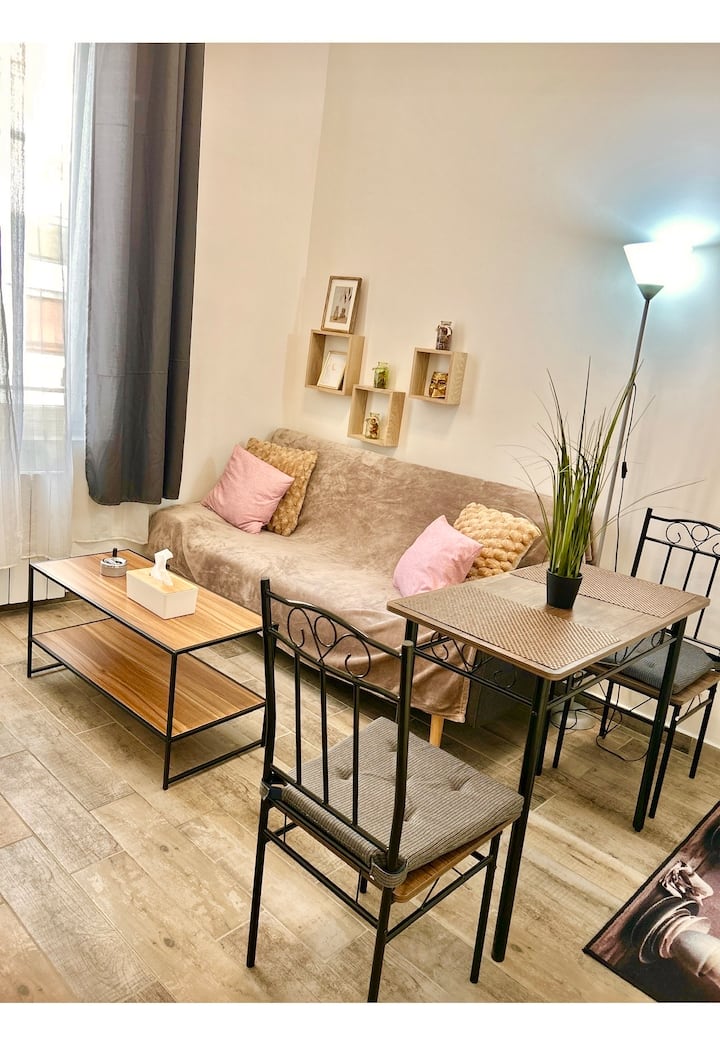 Centre Ville, T2 + Parking Privé Inclus - Cavaillon