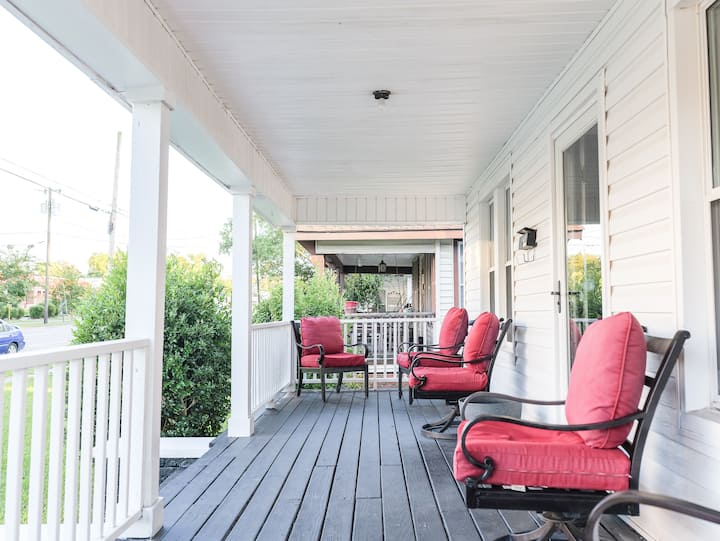 "Casa On 17th – Where Comfort Meets Character" - Wilmington