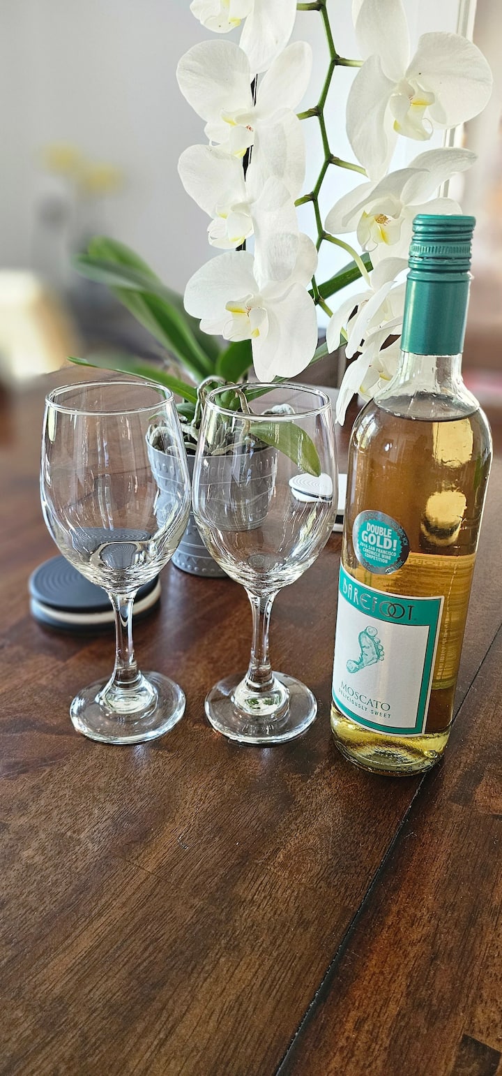 "Casa On 17th – Where Comfort Meets Character" - Wilmington, NC