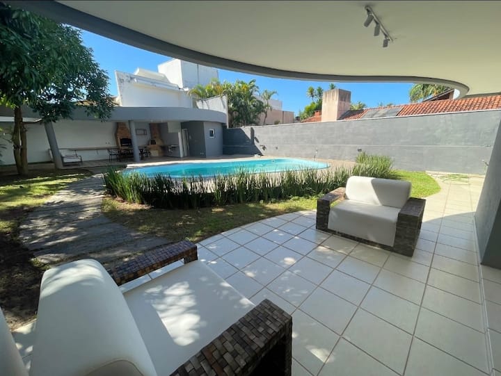 Casa Alto Padrão C/ 4 Suítes - Cotia