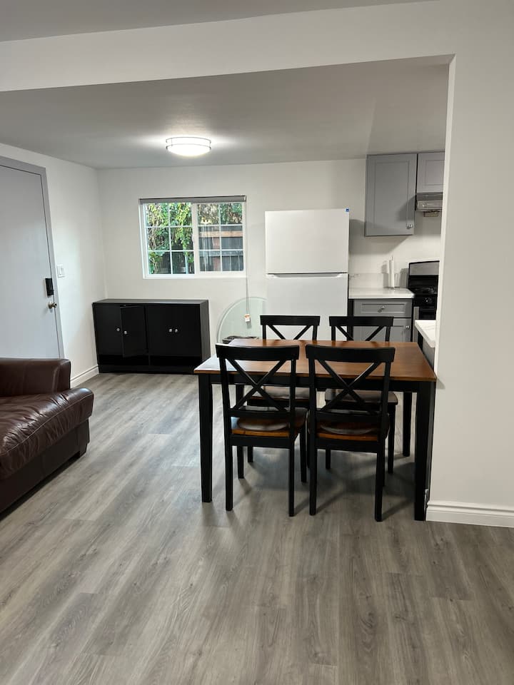 B5洛杉矶东部1室1卫一浴农家小院 - El Monte, CA