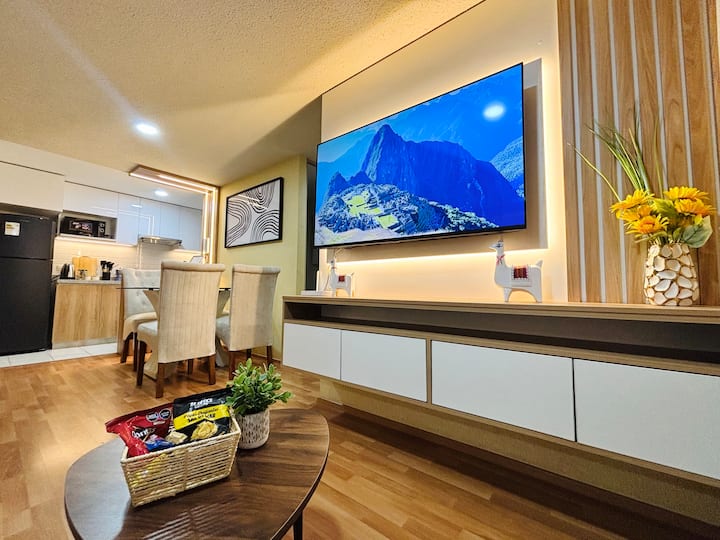 Depa C/piscina|netflix|wifi Veloz|cochera Gratis - Peru