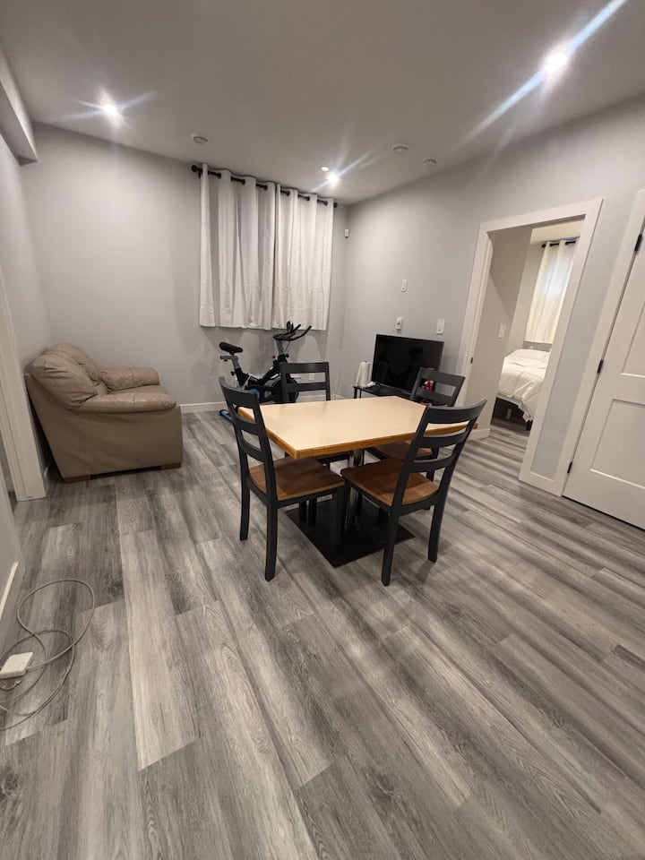 Basement Legal Suite In Brighton Saskatoon Sk - 새스커툰