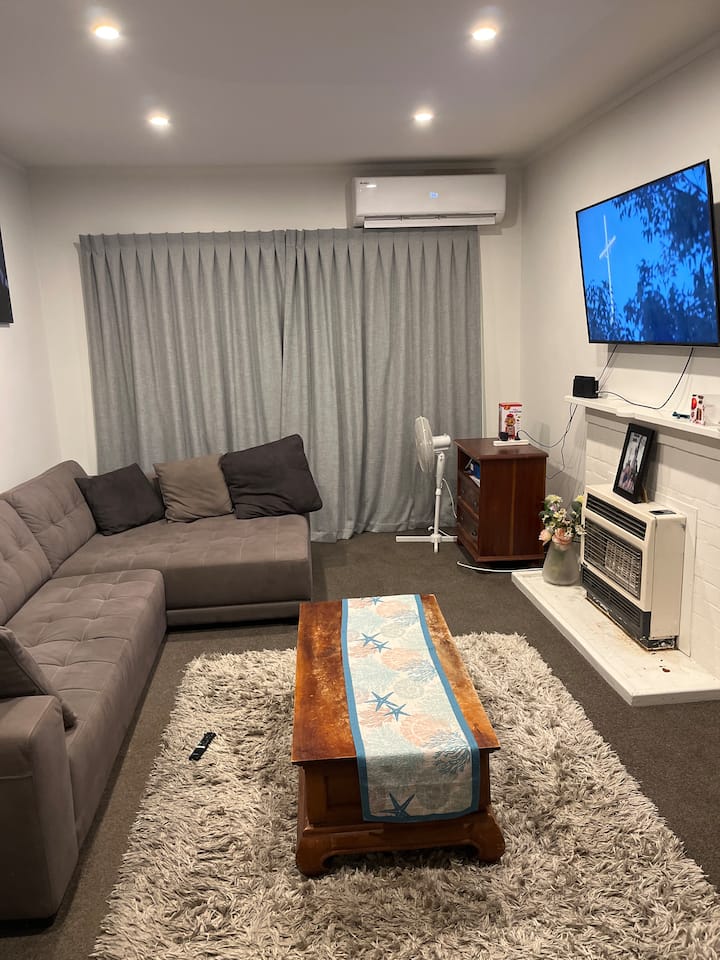 Comfortable And Private In Moera - Lower Hutt
