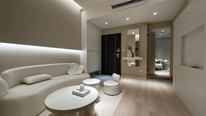 Renai Roundabout | Million Designer | Near Mrt - Beitou District