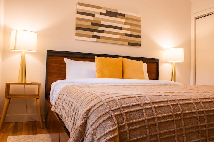 Hot-tub/fire-pit/golf/tramp/goal/indoor Gas Fire! - Boise, ID