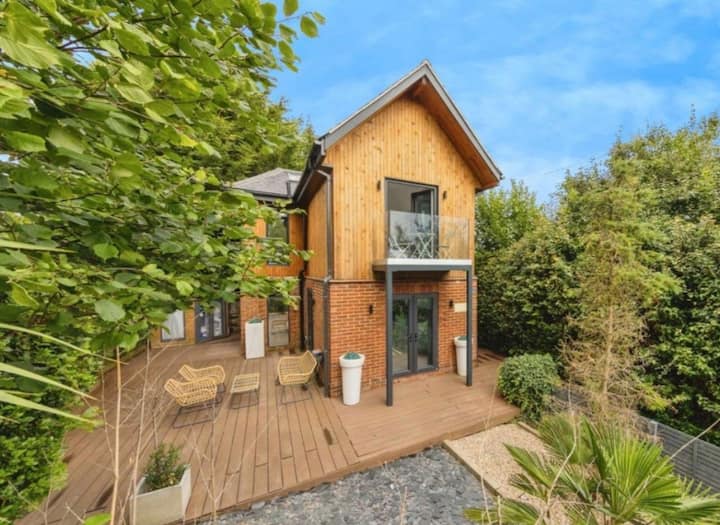 Modern Retreat In Kent Countryside - 2 Bedrooms - Cranbrook, UK
