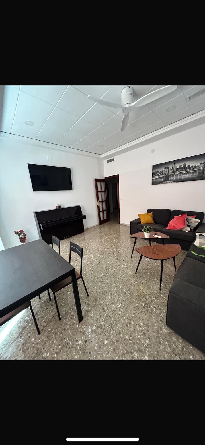 Comodidad Y Simpleza Con Estilo - Valencia