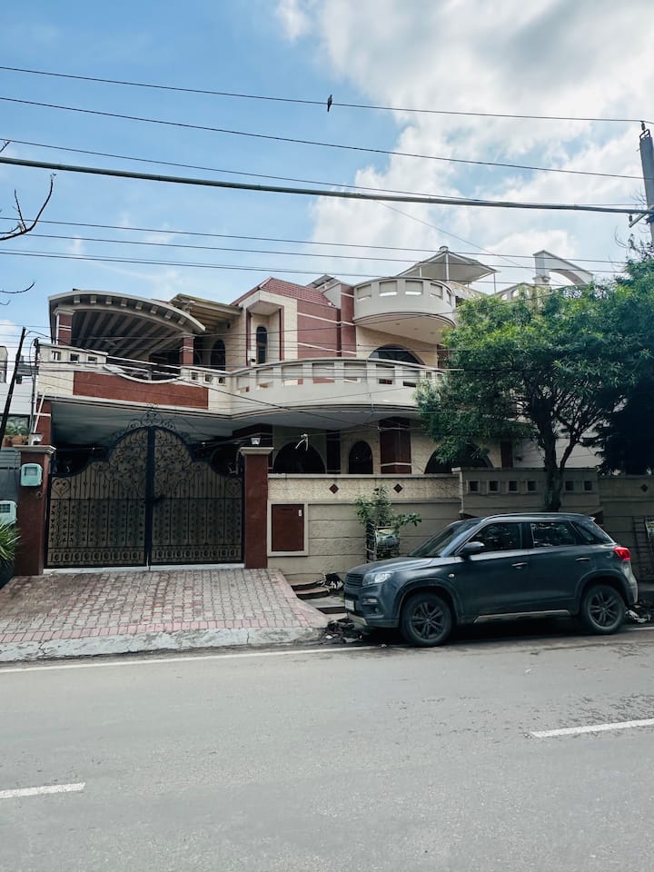 Heritage Villa Spacious Rooms & Elegant Interiors - Amritsar