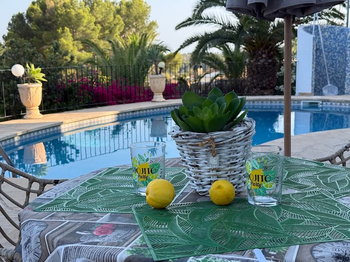 Villa Separate Apartament In Alfas Del Pi - Altea