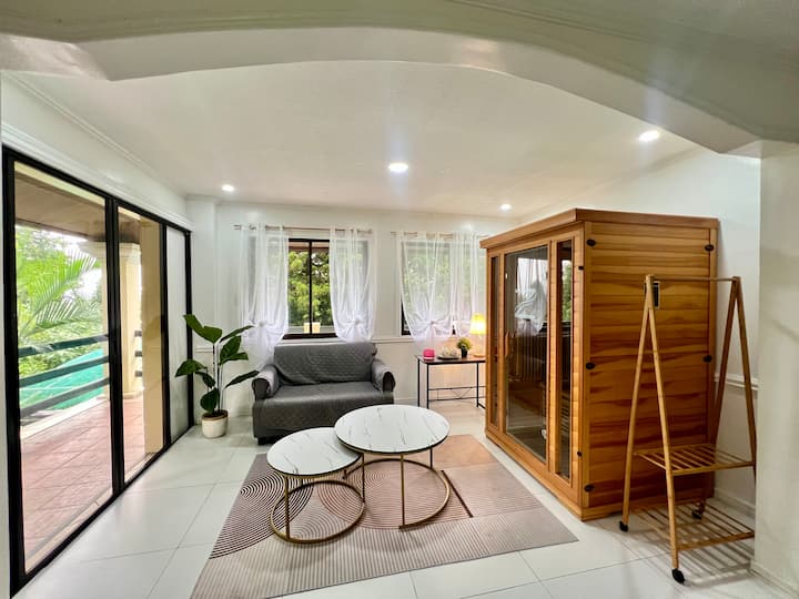 4br Tipolo Rest House W/sauna Billiards Hockey - Antipolo