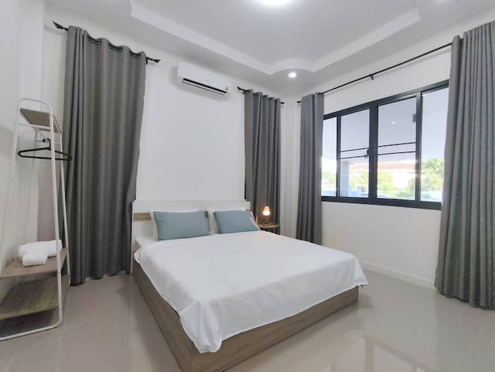 Private 3br House With Garden & Canal For Longstay - Khon Kaen