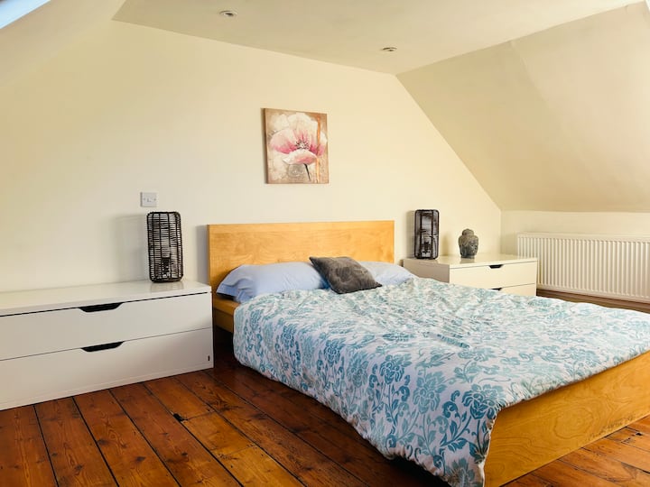 Gorgeous House By City Walls - Canterbury