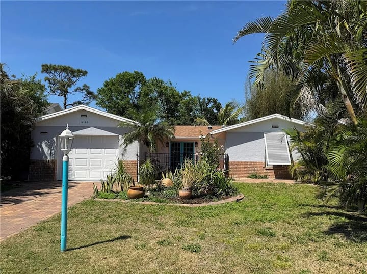 Appealing House, Great Location, Pet Friendly - Venice, FL