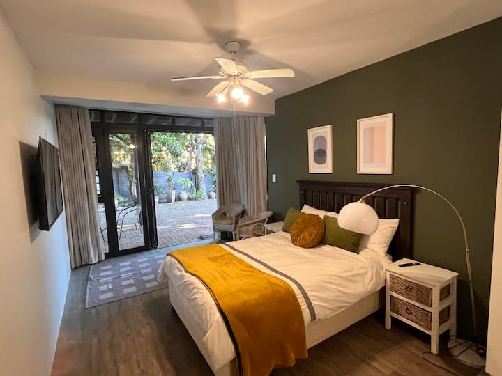 Nahoon View, Suite 2 - East London