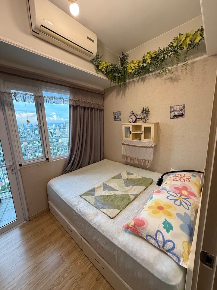 2br Luxy Stay & 55" Tv+ Netflix @Jazz Residences - Manila