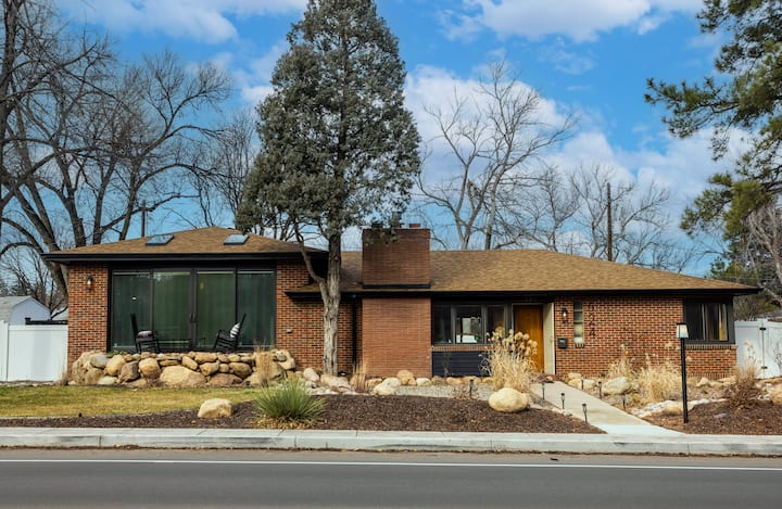 Broadmoor Bungalow - Manitou Springs, CO