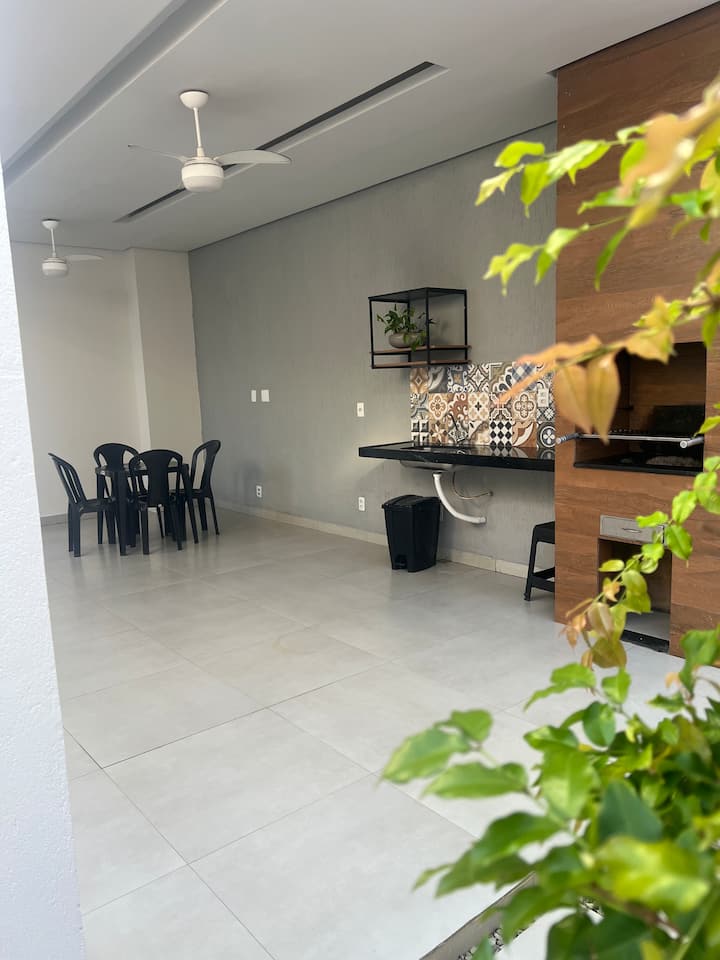 Casa Porto, Muito Espaçosa E Bem Localizada! - Montes Claros