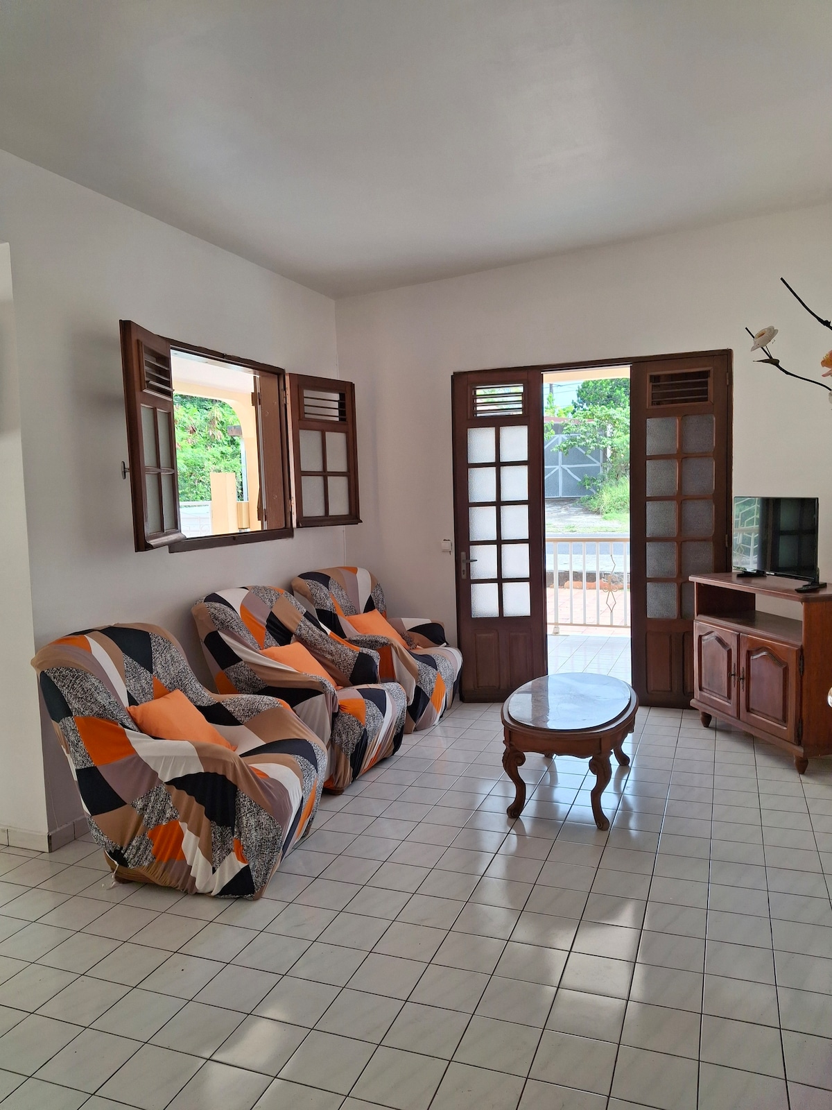 Chez Mamie - encanto criollo moderno - Casas en alquiler en Le Moule ...