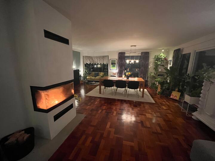 Koselig Hus Med Skjermet Uteplass Og God Plass - Oslo