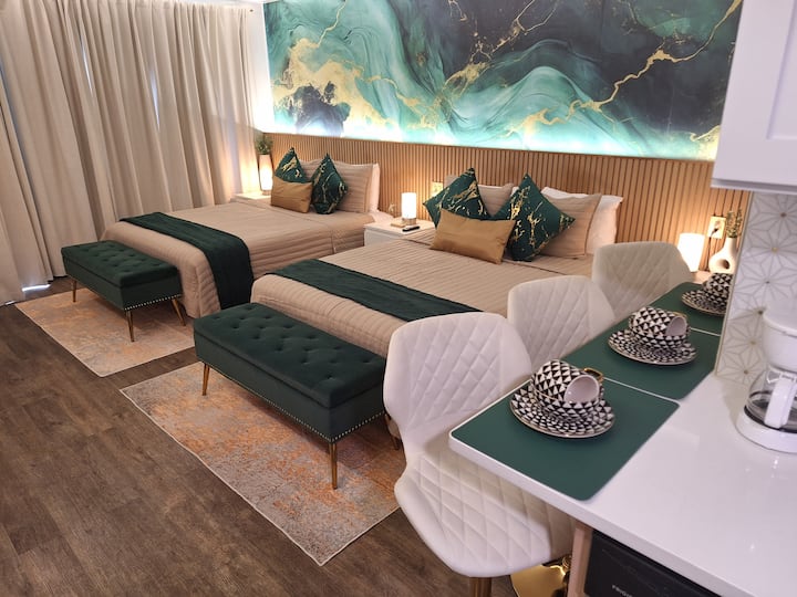 Emerald Luxe Lakeview 6 Min To Epic Universe - 