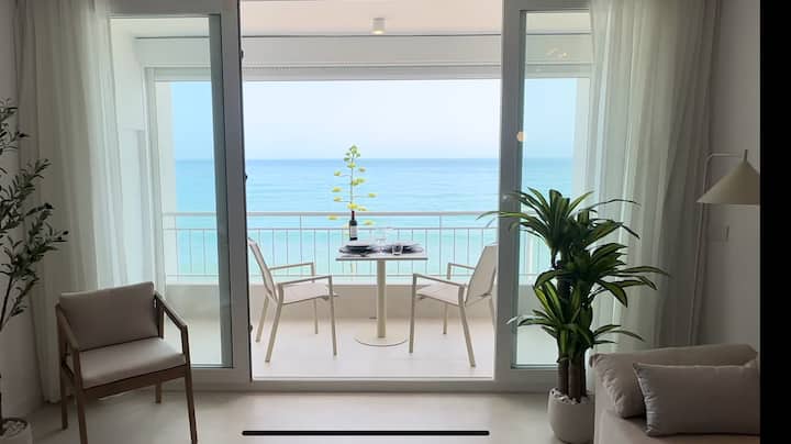 Infinity Apartment • Seafront • Wifi&aircon - Estepona