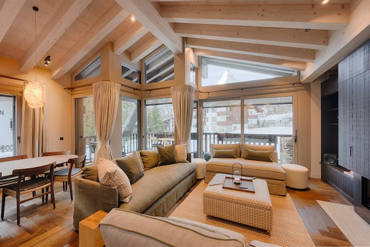 Dufourspitze Lodge, Sleeps 10, With Wellness - Zermatt