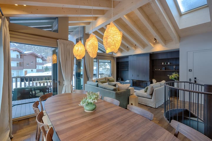 Dufourspitze Lodge, Sleeps 10, With Wellness - Randa