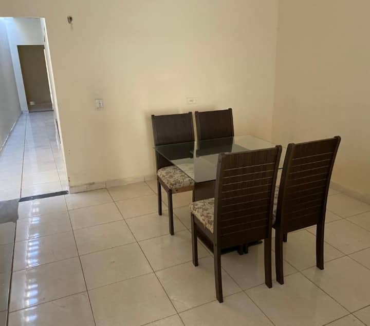 Espaço Amplo Com 3 Camas E Com 2 Quartos - Juazeiro do Norte