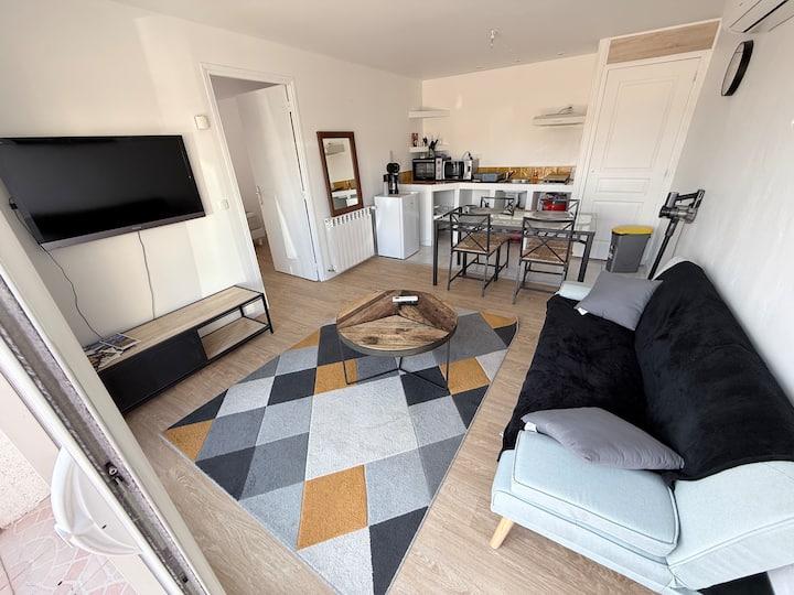 Appartement Indépendant Climatisé
Chez Amel & Rémi - Département Aude