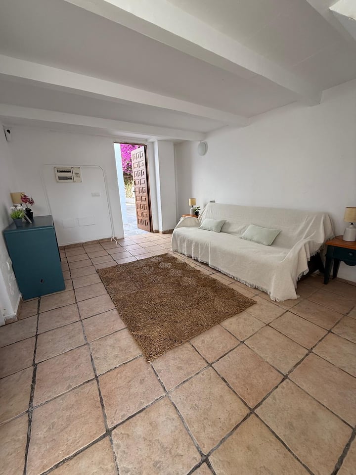 Central Rustic House - Ibiza