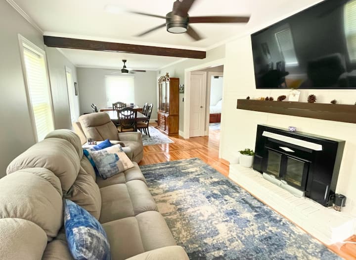 Cozy & Clean Plaza Midwood Home - Charlotte, NC