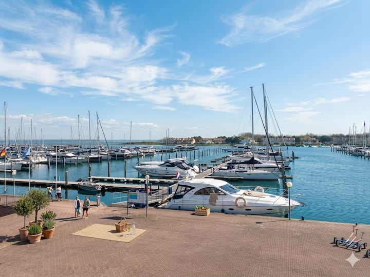 Mooi Appartement Aan De Haven - Scharendijke
