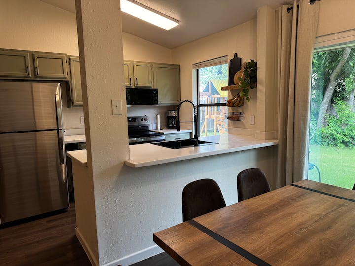 Cozy Family Stay | 2bd/2ba - Sleeps 8 - By Herff - Boerne, TX