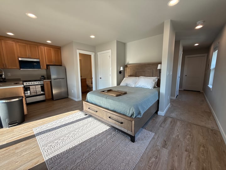 Pioneer Studio - Puyallup, WA