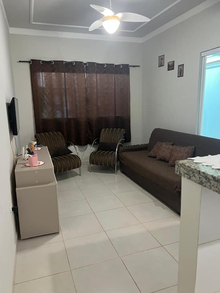 Casa Funcional Ar Condicionado E Churrasqueira - Maringá