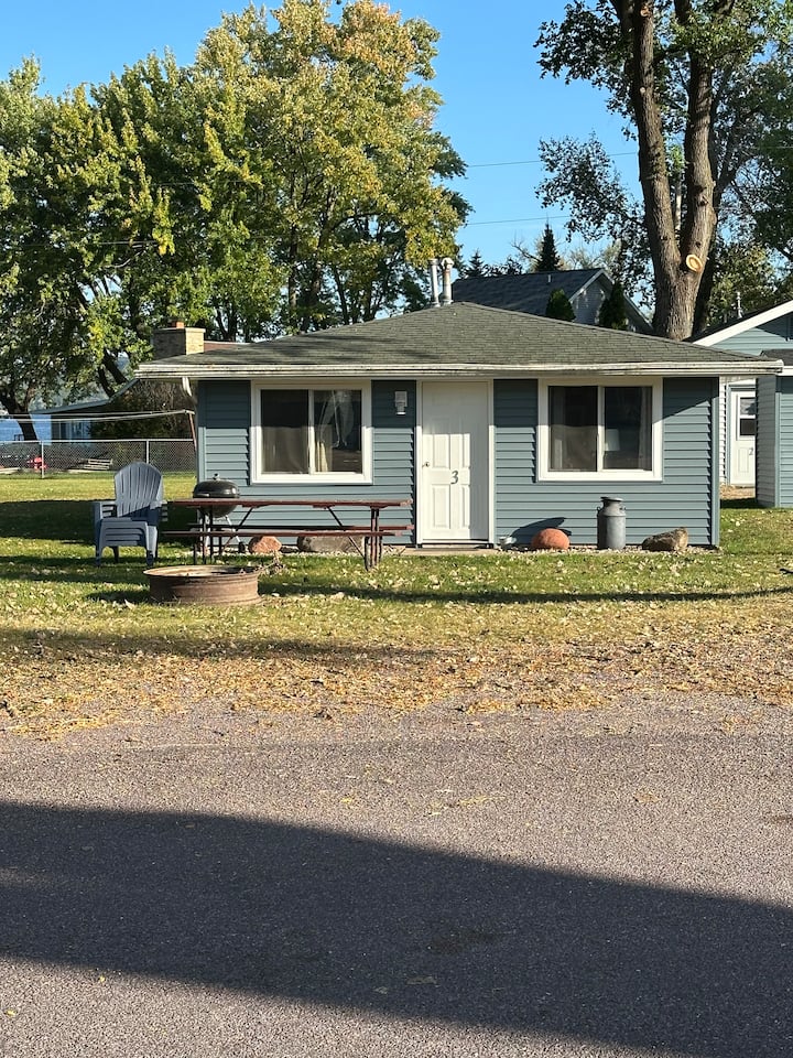 Cabin #3 Stand Alone Cabin (2 Night Minimum Stay) - Lake Wisconsin, WI