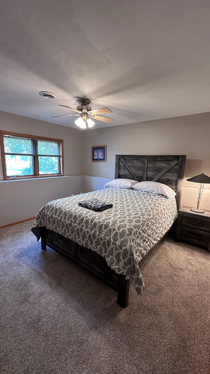 Cozy And Spacious - Maple Grove, MN