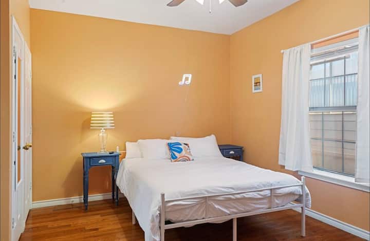 Perfect Size N Location Master Room/bath Near D - Austin, TX
