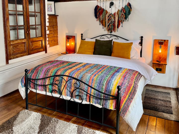 La Candelaria Colonial Loft With Fireplace - 