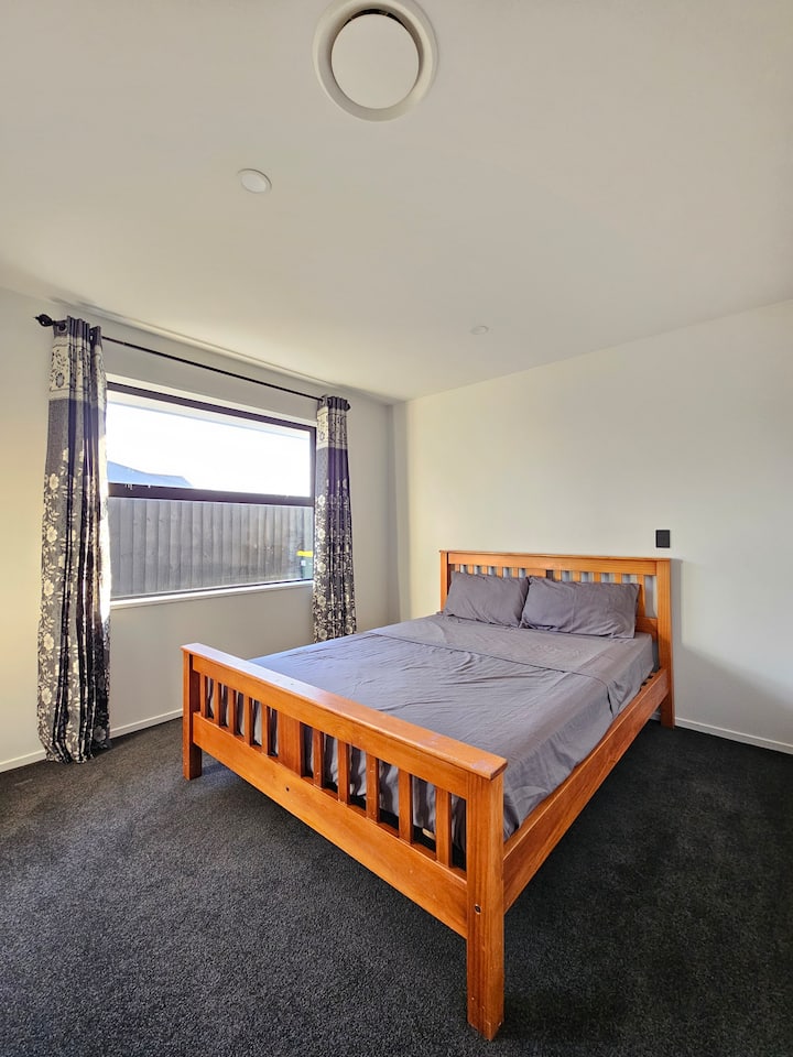 Sunny & Comfy Stay! - Rolleston
