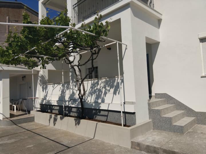 Apartman Nikolina-30 M Od Mora - Senj