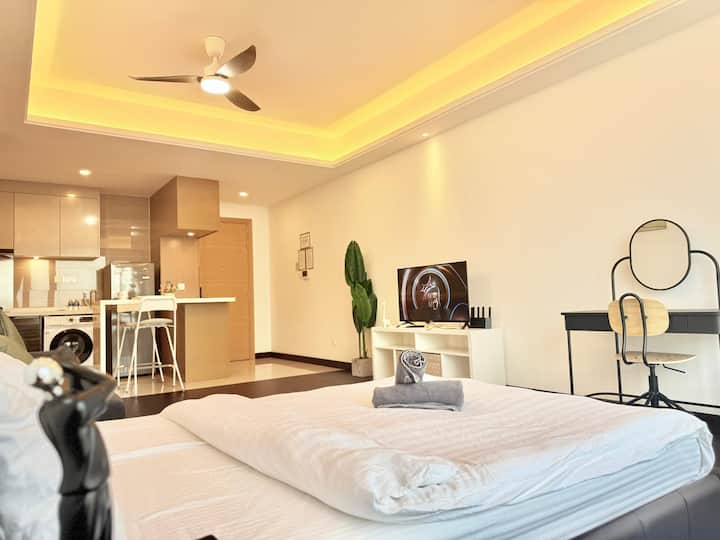 R & F Couple Room By Xin An - Woodlands