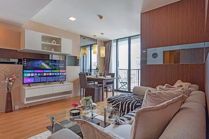 Thonglor Area Next To Donki Mall   2 Beds 2 Baths - Bangkok