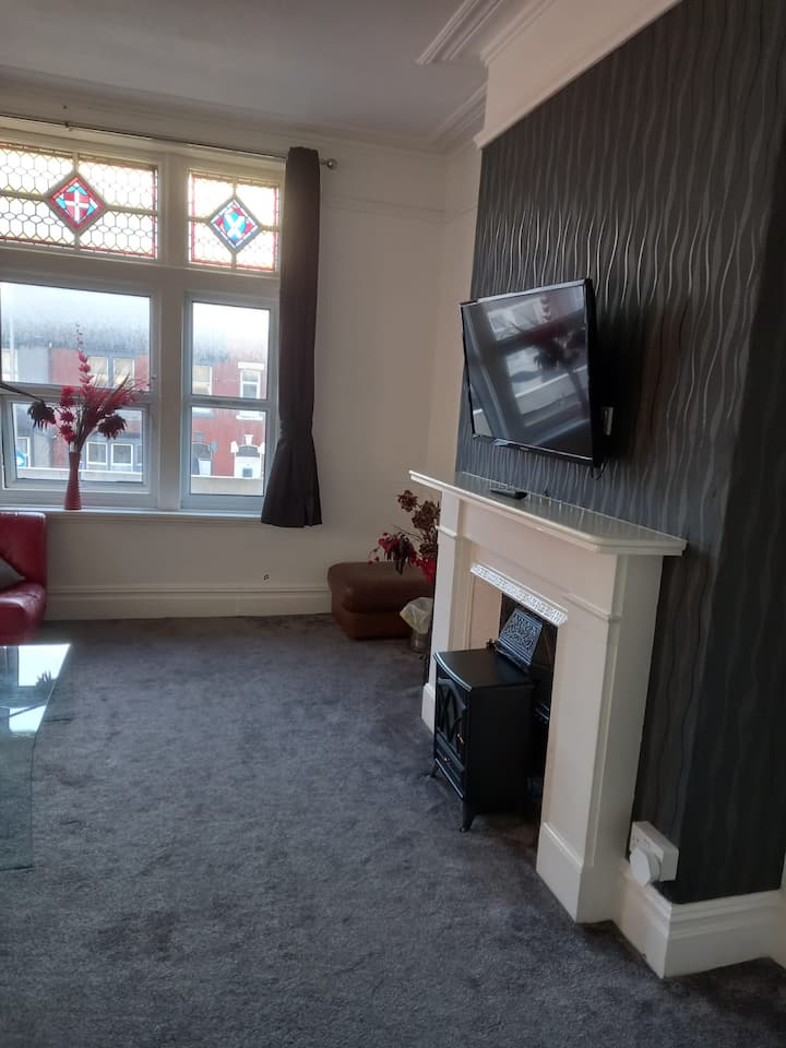 Flat B- 2 Bedroom 4 Person, Bunk - Blackpool