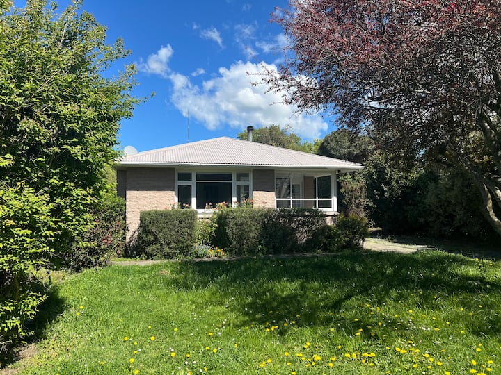 Amla Cottage: Calm, Clean, And Green” - Darfield