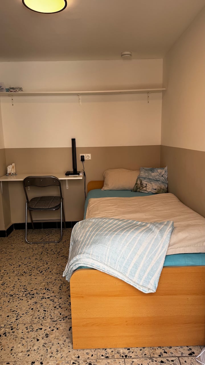 Dein Zimmer Am Rhein - Troisdorf