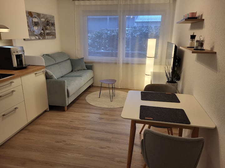 Moderne Ruhige 2-zimmer-wohnung In Weinstadt - Weinstadt